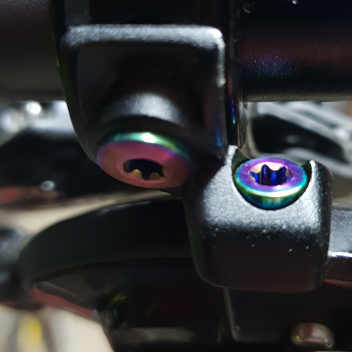 SRAM Titanium Matchmaker Bolt Replacement Kit – J.A.B Titanium Bolts